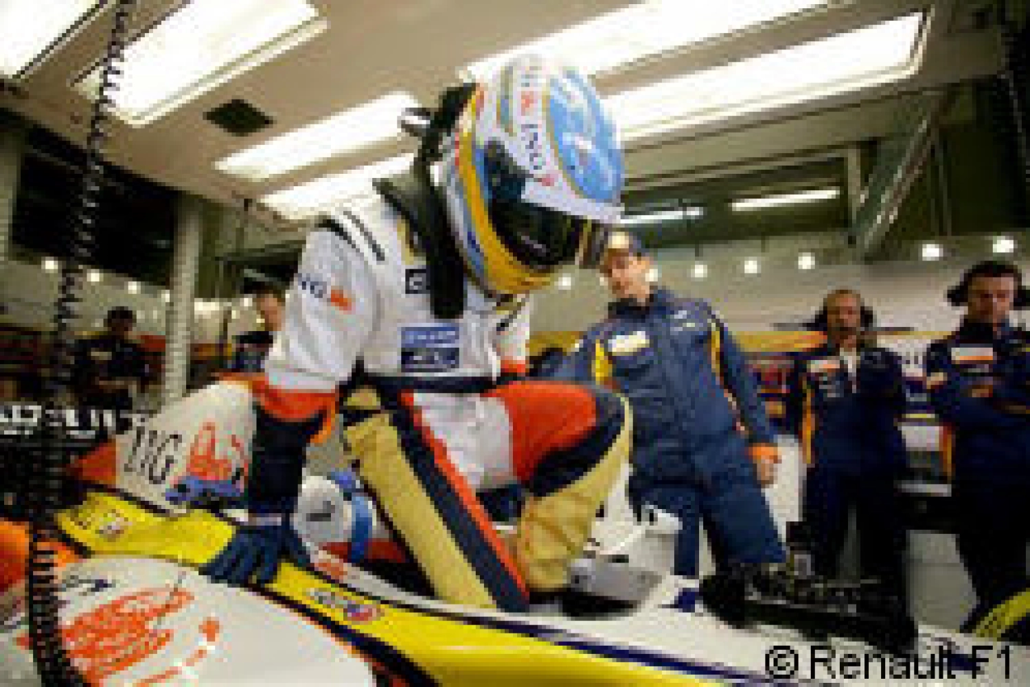 Anti-racism plan: The controversy begins - Motorsinside English