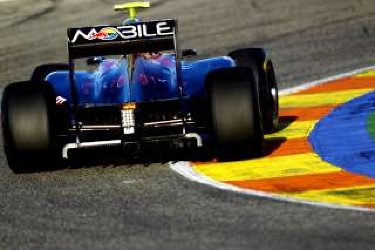 The adjustable rear wing: Good for the show, dangerous for the drivers ...