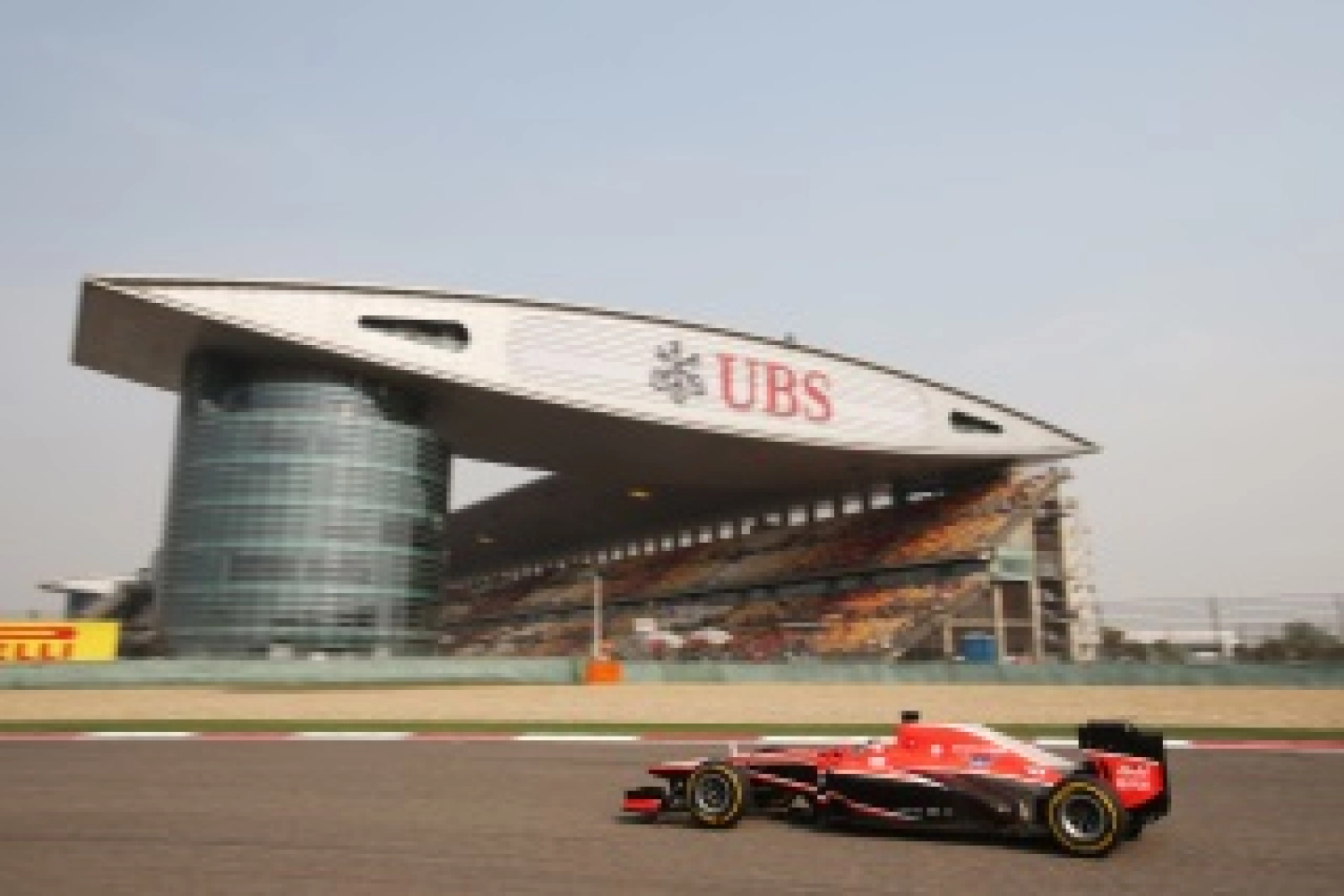 UBS reduces its visibility in F1 - Motorsinside English