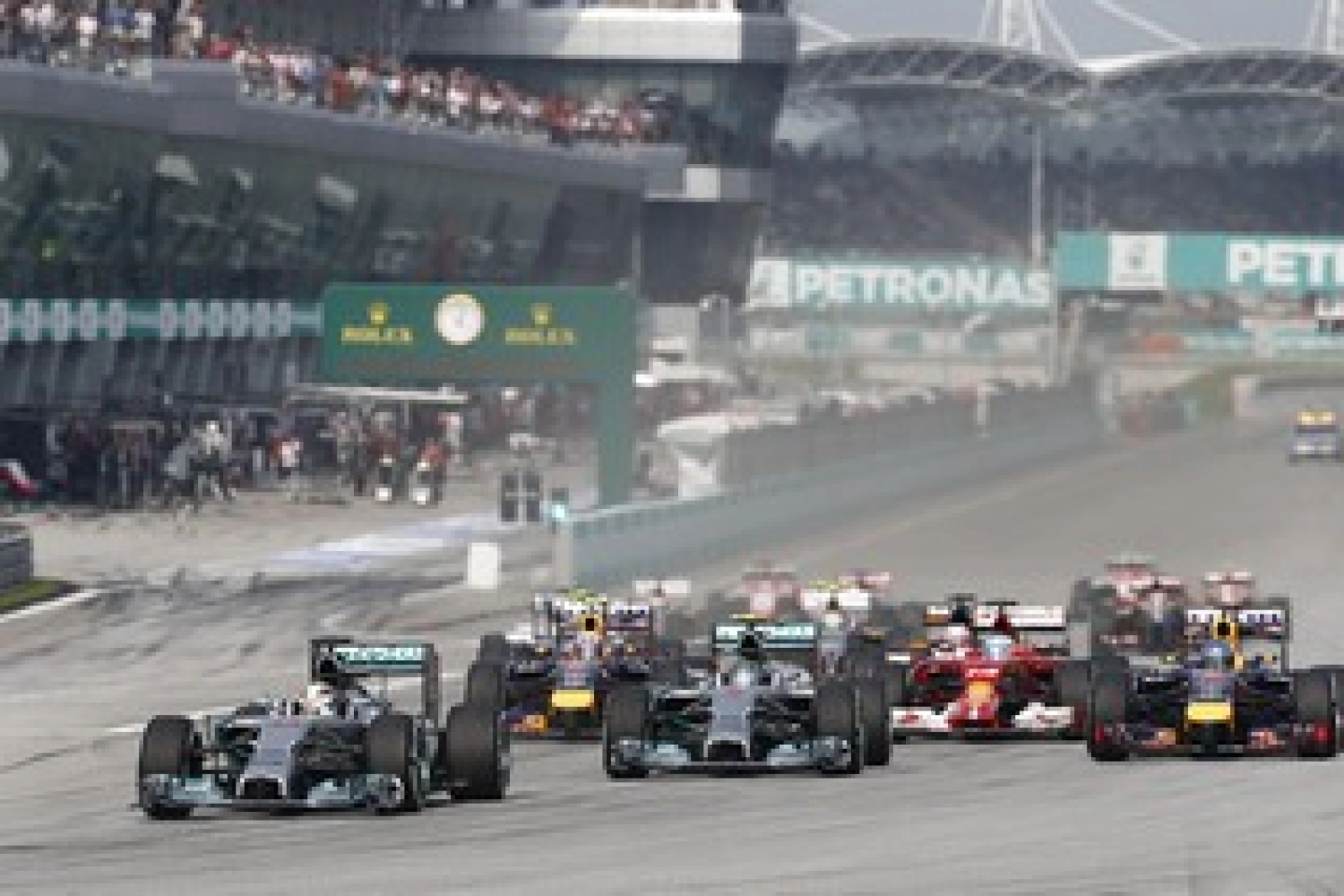 2014 Chinese Grand Prix - The Grid: A Tight Hierarchy on a Wet Track ...