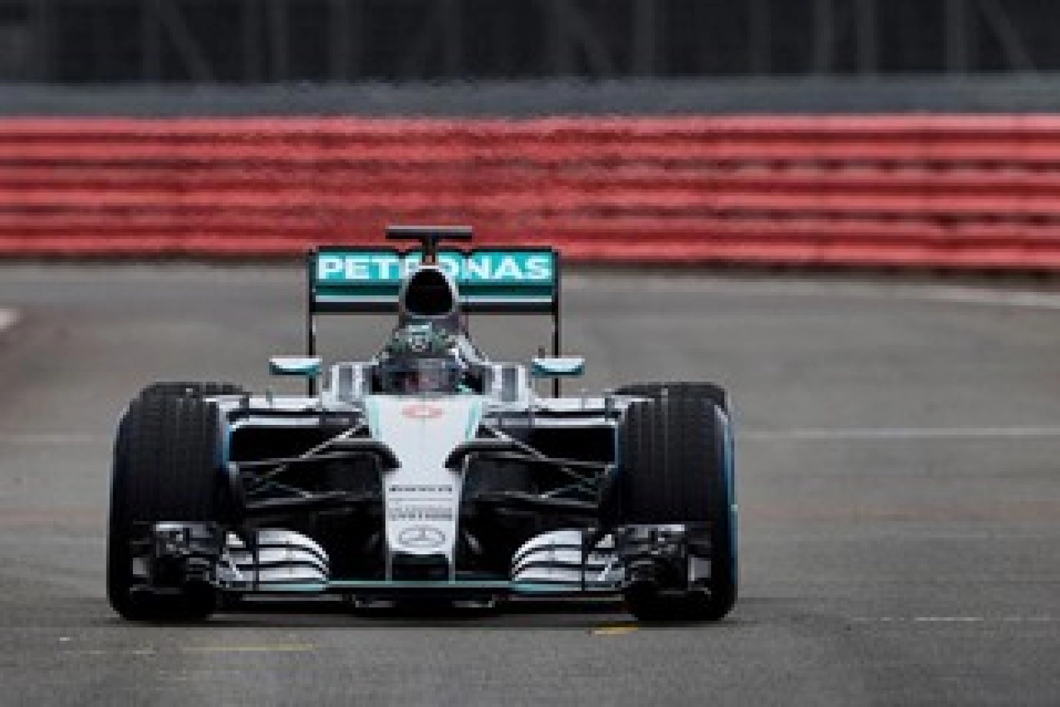 Mercedes unveils the W06 Hybrid at Silverstone - Motorsinside English