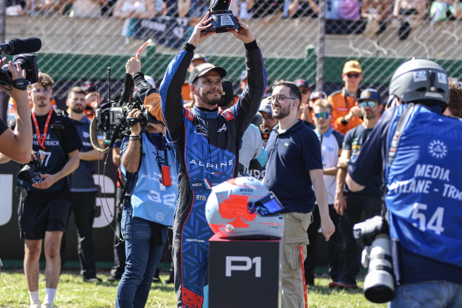 New record of connected spectators and victory of Depielo over Alpine ...