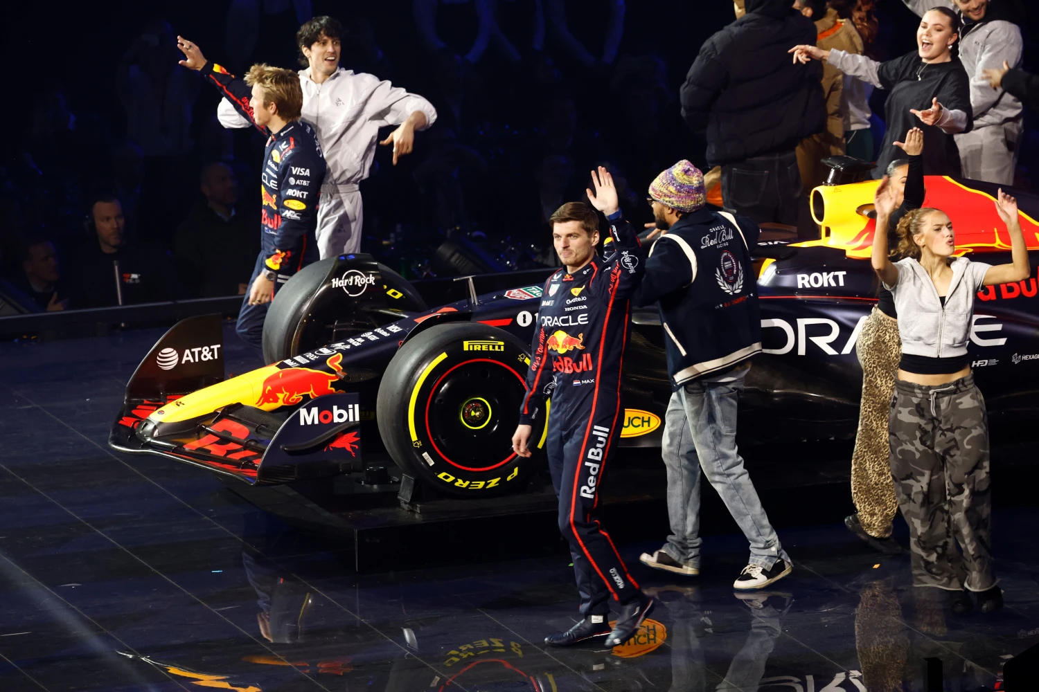 Christian Horner heavily booed tarnishes the opening of the 2025 F1 ...