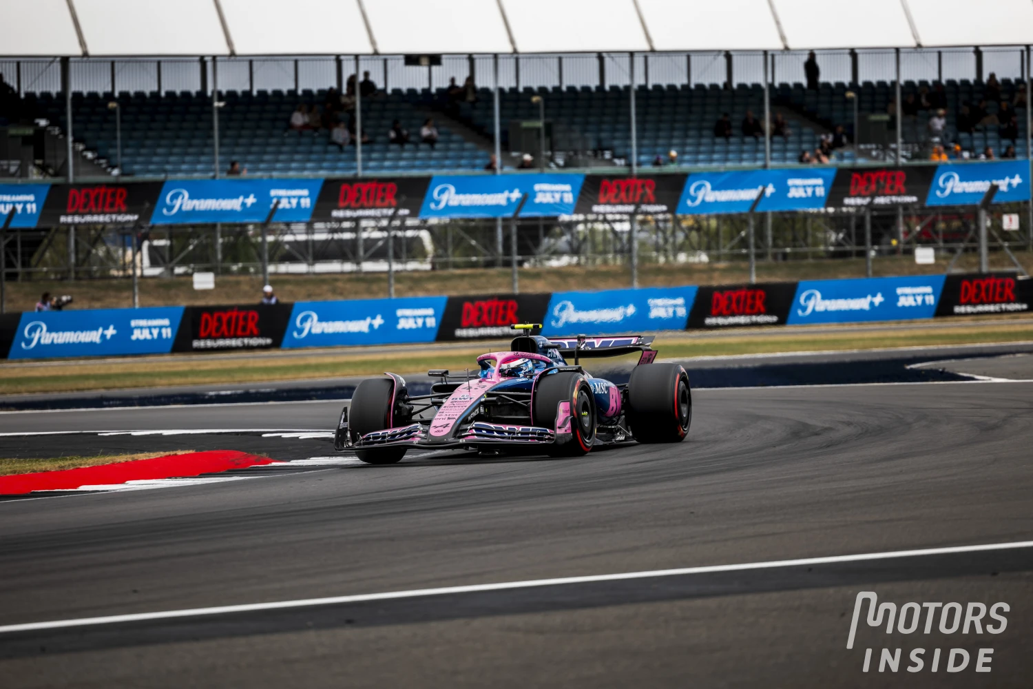 Franco Colapinto involved in an accident during Pirelli testing ...