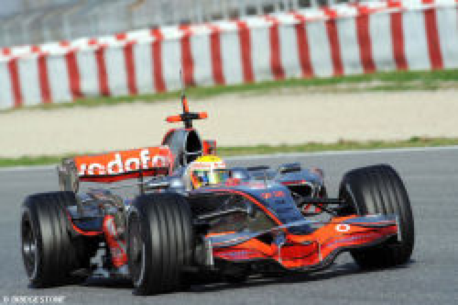 Free Practice 2 - McLaren and Renault at the front rows - News F1