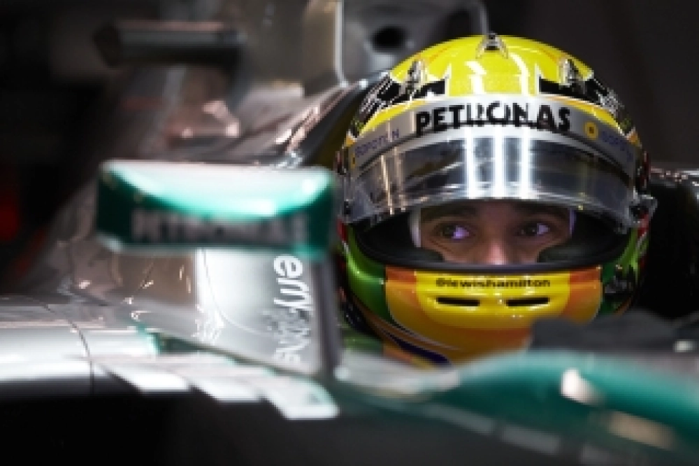 Saturday: Mercedes locks out the front row at Silverstone - News F1