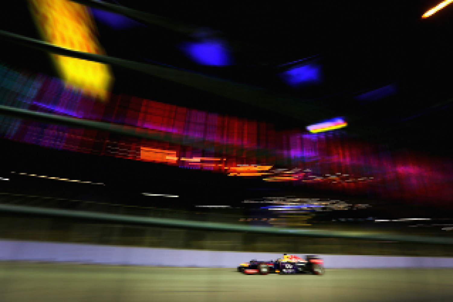 The Customer Service of the 2013 Singapore Grand Prix - Magazine