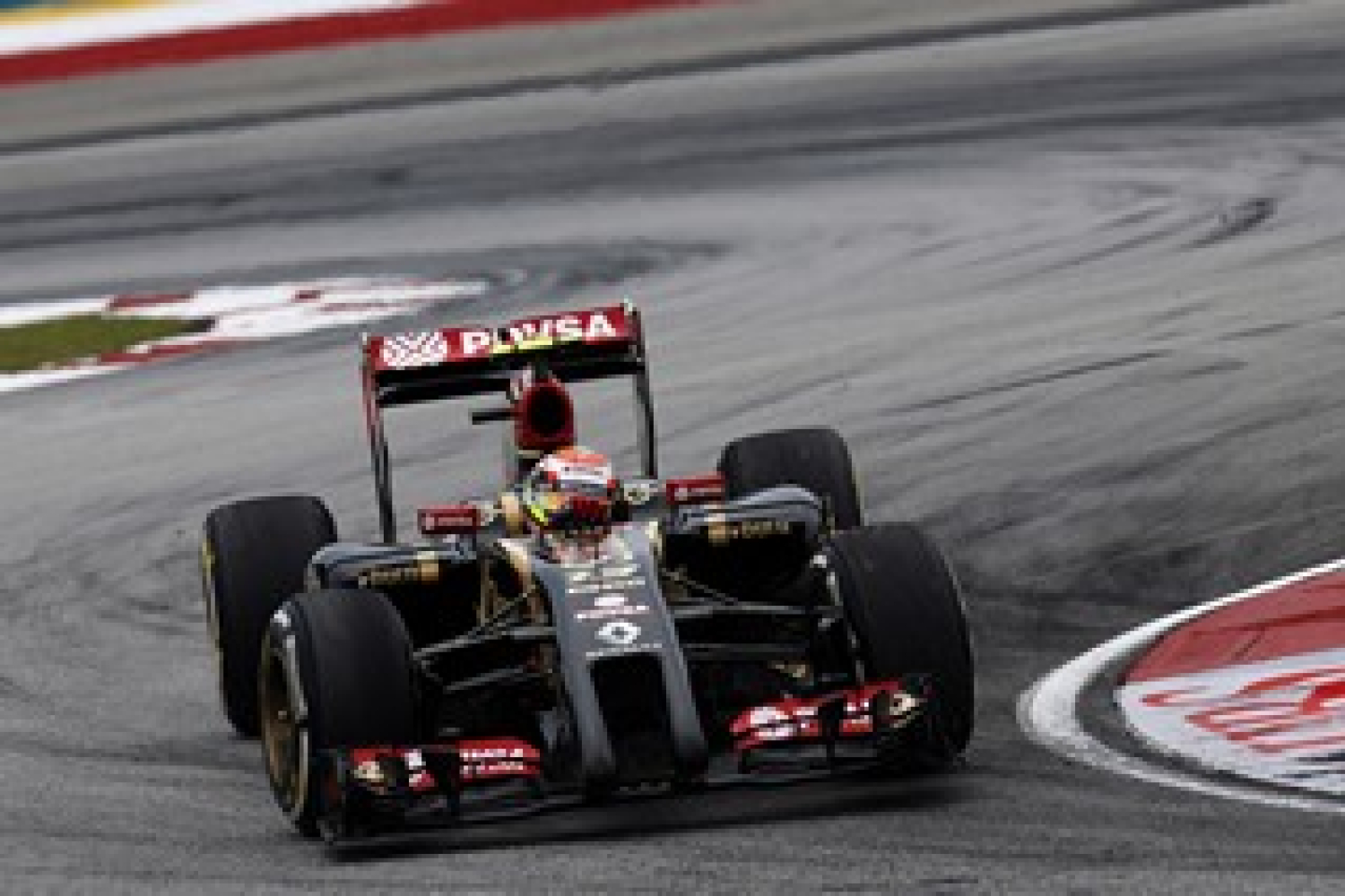 Friday: Maldonado "a bit optimistic" during his crash at Lotus - News F1