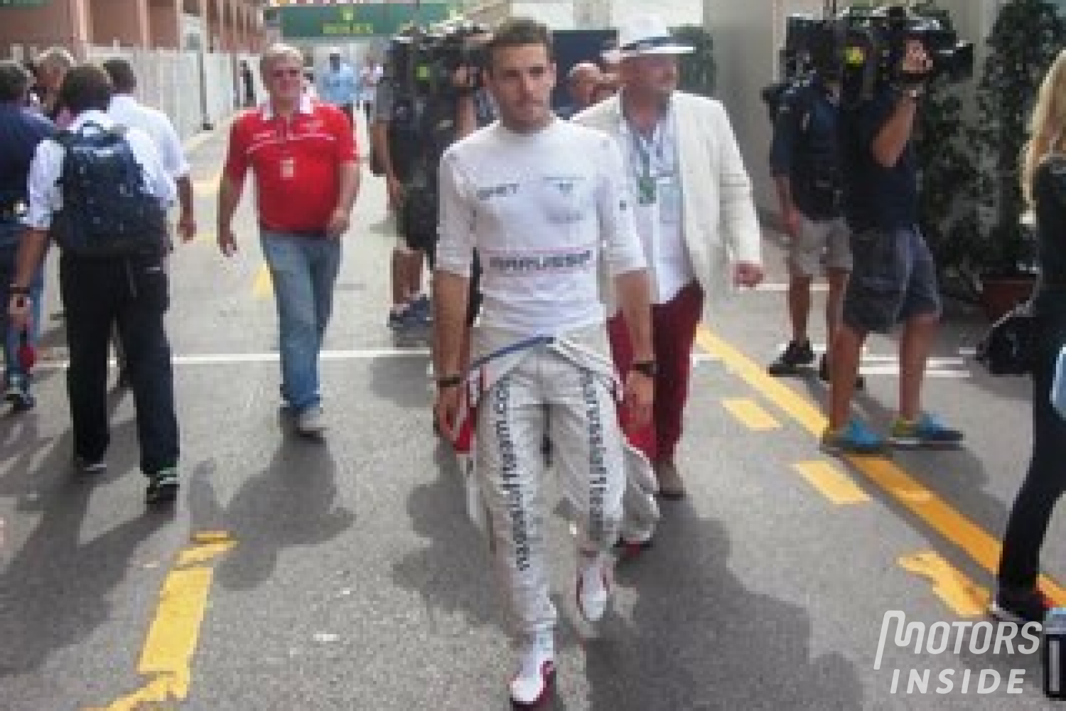 Farewell Jules - Magazine